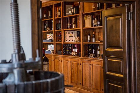 Enoteca Tenuta Iuzzolini Vini Cirò DOC e Vini Calabria IGT Flickr