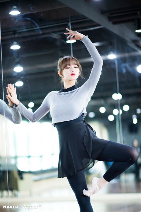 발레 연습하는 성소 고화질 연예인 윤아 저장소
