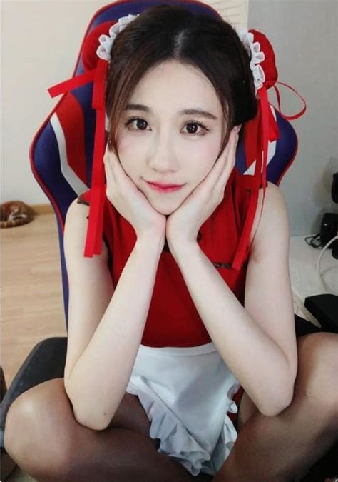 轩子巨2兔为什么能当asmr一姐？她厉害的不只是嘴上功夫