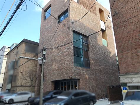 울산에서 이전 마포구 서교동에 문학비스트로『다가서서』가 오픈한대 강서통신