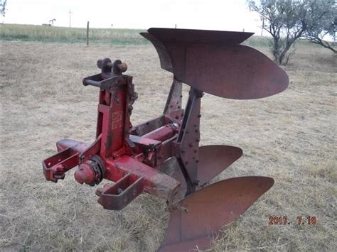 Massey Ferguson 55 2 Bottom Roll Over Plow Agriculture Bigiron