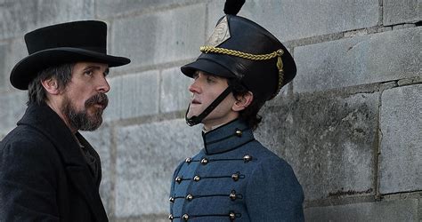 Who Plays Edgar Allan Poe In The Pale Blue Eye Netflix Tudum