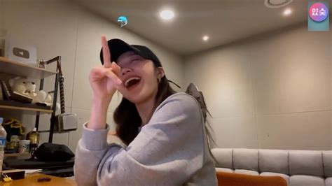 정은지의 우당탕탕 브이라이브 Youtube