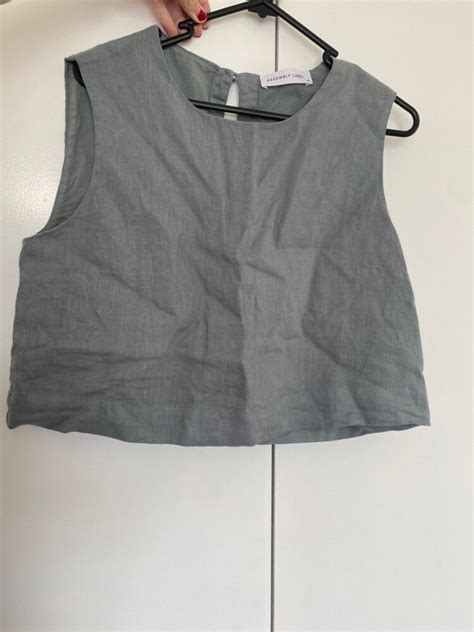 Assembly Label Assembly Label Linen Top On Designer Wardrobe