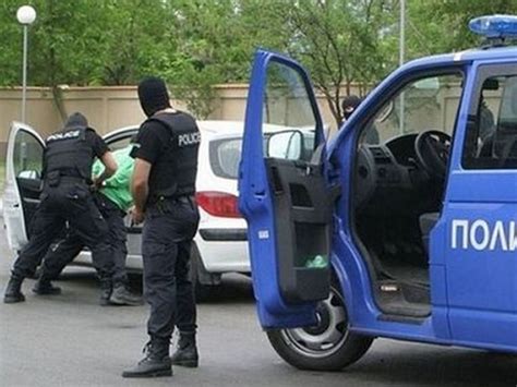 Баща и син пребиха дядо от село Драка