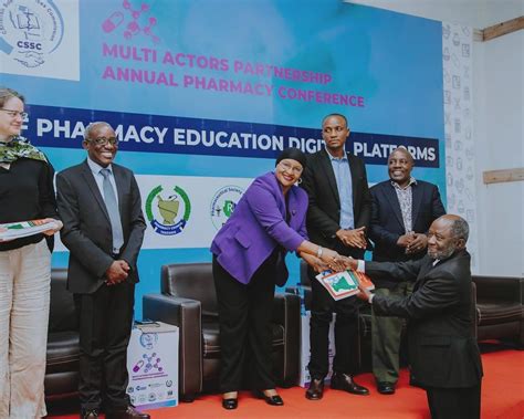 CSSC YAGAWA VITABU VYENYE THAMANI YA SH MILLION KWA VYUO VYA FAMASI NCHINI MICHUZI BLOG