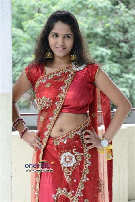 Jayanthi Photos Latest Hd Images Pictures Stills And Pics Filmibeat