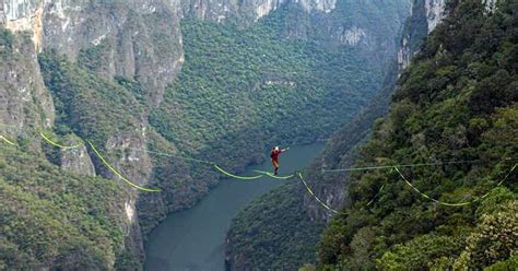 Rompió dos récords Deportista alemán cruza el cañón del Sumidero en