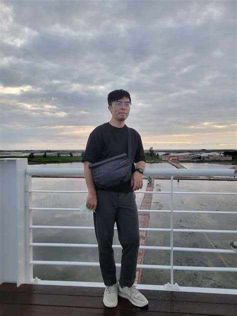 oliver cheng medium