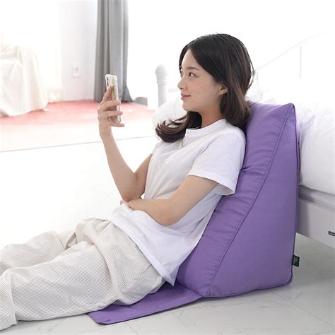 우리하루 프리즘 삼각 등받이쿠션 소형 위시버킷