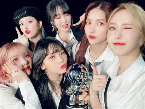 여자친구 Gfriend On Twitter ️ 여친day 버디☘️와 함께라서 가능했던 지금 이 순간🎉 언제나 말해도