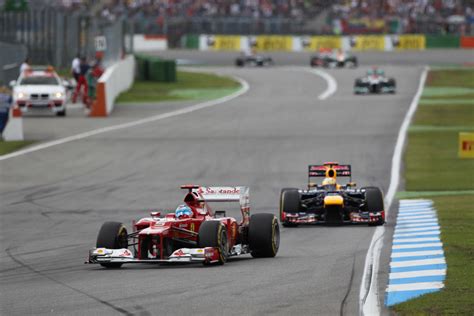 F1 Ferrari E Red Bull Confronto Allo Speed Trap Formula 1 Motorsport
