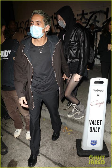 Euphorias Hunter Schafer And Dominic Fike Continue To Fuel Dating Rumors