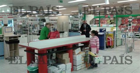 La Mujer Más Poderosa Del Mundo También Va Al Supermercado Infobae