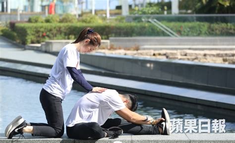 Hkrd 媒體報導 蘋果日報： 百多對情侶現身科學園海濱 孖住跑再行石春路 Hk Romance Dating Speed