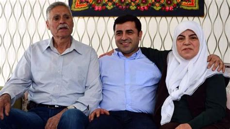 هیچ حزب و سەرکردەیەکی هەرێم سەرەخۆشی لە سەڵاحەدین دەمیرتاش نەکرد