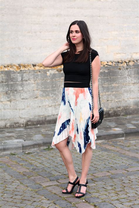 Asymmetrical Pleated Skirt Crop Top The Styling Dutchman