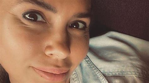 Донька Ющенка показала босий відпочинок на морі в Одесі Афіша Bigmir Net