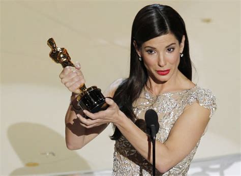 Internautas Piden Que Le Quiten El Oscar A Sandra Bullock Por Película