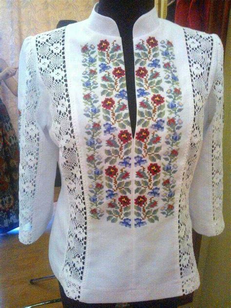 Pin by Svitlana Samokhvalova on Женские вышиванки | Wearables fashion ...