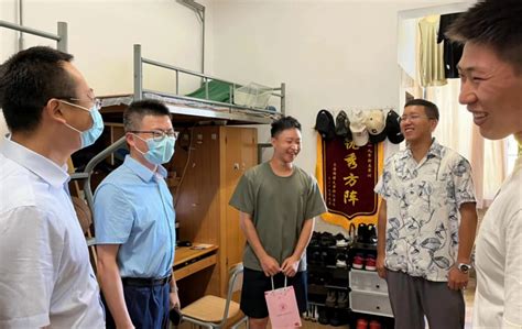 学院领导中秋节走访慰问统计系学生 上海财经大学浙江学院统计系