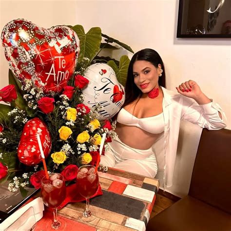 Sivelidinasha Sivelidinasha • Instagram Photos And Videos