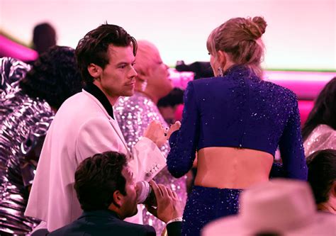 He Picked Her Up Put Her Over His Shoulder Harry Styles Romance