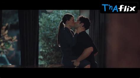 Demet Ozdemir Sexy Scene In Love Tactics