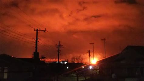 【地震速報】福島県・宮城県南部蔵王町などで大規模地震 千葉県の工業地帯でフレアスタックが凄すぎてコンビナート火災爆発と勘違いされる「緊急停止で