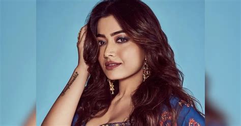 Rashmika Mandanna Did Not Cheated By His Manager For 80 Lakh Rupees