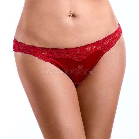 Parte Del Cuerpo De La Mujer Desnuda En Bragas Rojas Foto De Archivo Imagen De Glamour Mujer