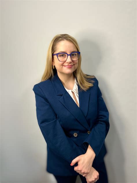 Attorney Hannah Kinney De Ford Law Firm