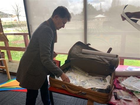 Twenty Two Year Time Capsule Opened Tumbarumba Times