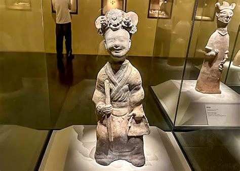 Confucianism Artifacts