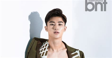 [bnt화보] 모델 변우석 이상형은 현명하고 예의 바른 예쁜 여자