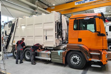 Hybrid Nfz Müllwagen fahren mit Allison Vollautomatik und elektrischem