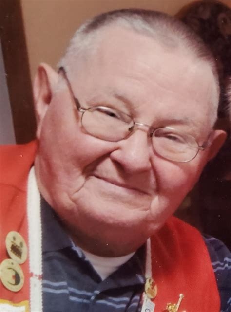 Ray Chamberlains Instagram Twitter And Facebook On Idcrawl