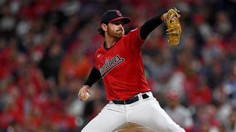 Mlb Trade Deadline Blue Jays Acquire Cy Young Winner Shane Bieber Fox News