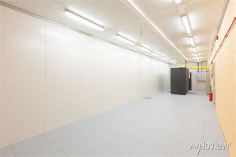 Network Servers In A Data Center Tier Iii Carrier Neutral Data • Wall