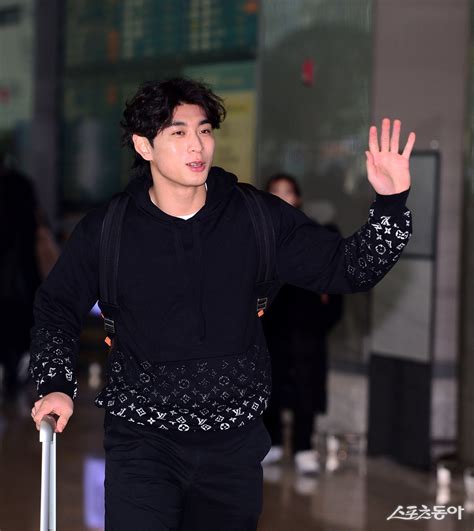 이정후 자신감 넘치는 인사 [포토]｜스포츠동아