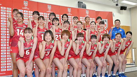【バレー】男女銀メダル、躍進の理由を分析 個人記録を紐解いて見えてきた共通のスタイル バレーボール パリオリンピック2024写真