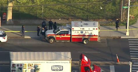 Nypd Mta Inspectors Shot At After Dispute Over Bus Ticket In Brooklyn Cbs New York
