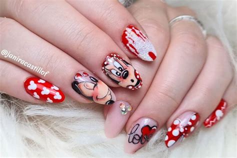15 Mickey And Minnie Mouse Nail Ideas For A Magical Manicure Scratch