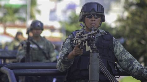 Militares Persiguen Y Embisten Camioneta Con Sujetos Armados En Nogales