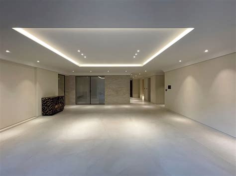 한성아이디 본점 아파트인테리어 주거인테리어 고급인테리어 분당 정자동 아이파크분당 69평 중문 인테리어 현관에서 복도까지