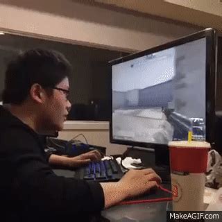 DUDE SMASHES SCREEN WHILE PLAYING CS GO RAGE GAMER On Make A