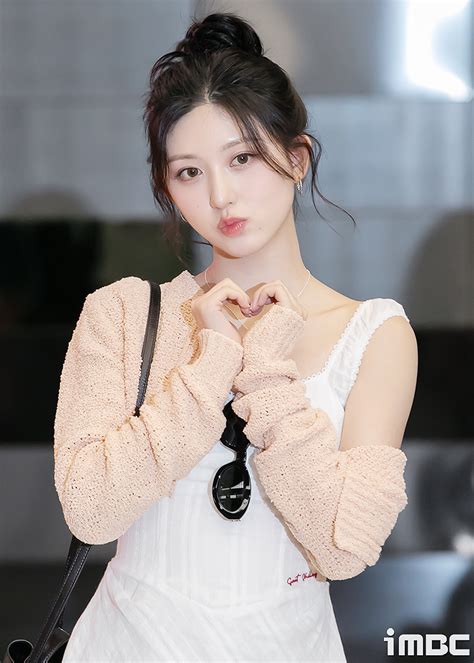 포토 아이브 가을 귀엽게 하트