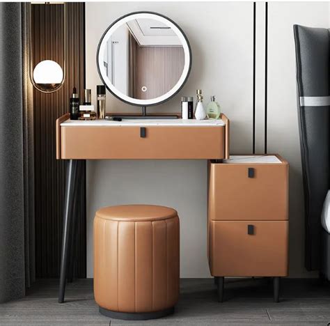 Model D20 Housewifery