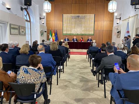 Presentación Del Nuevo Código De Deontología Médica En El Parlamento De