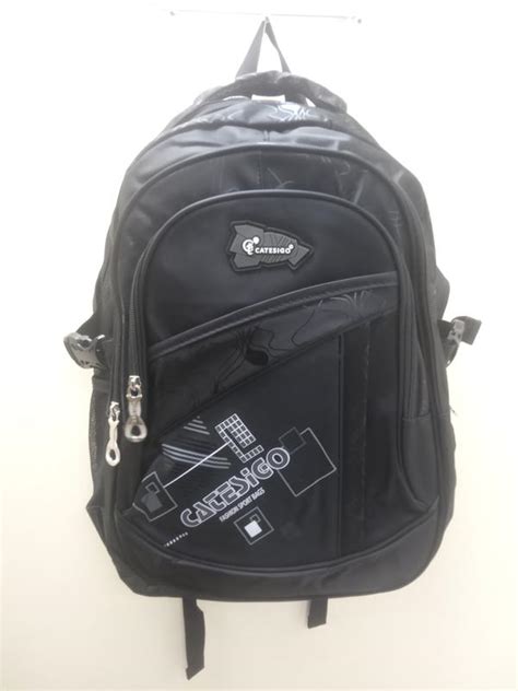 Рюкзак унисекс 4 отделения на молнией с 5225 цена 500 грн — цена 500 грн в каталоге Рюкзаки